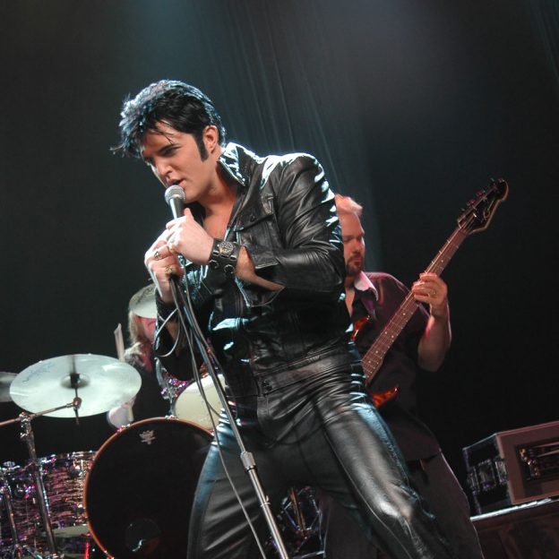 Up-Close and Personal with Elvis Presley tribute artist Ryan Pelton ...